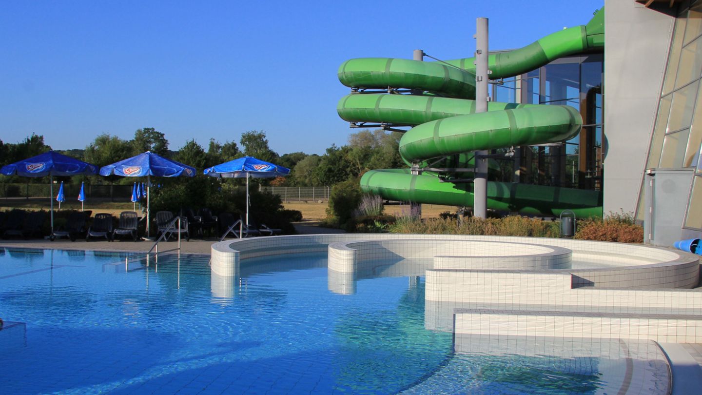 AUSFLUGSTIPPS FÜR DIE FAMILIE IM SAARLAND: Erlebnisbad Merzig | Eltern.de