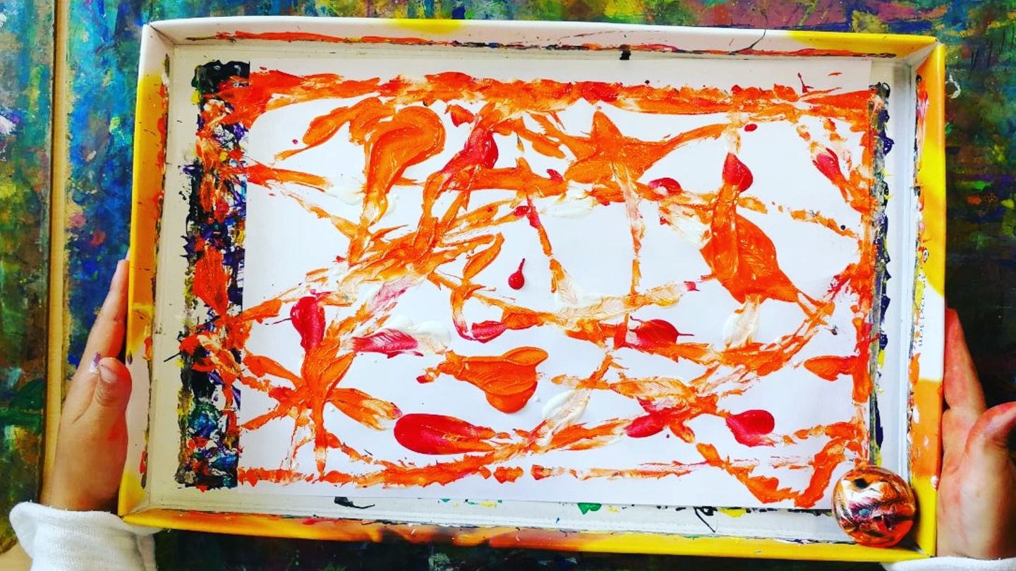 Reges Leben: Bunte Murmelbilder – Kinderkreativwerkstatt | Eltern.de