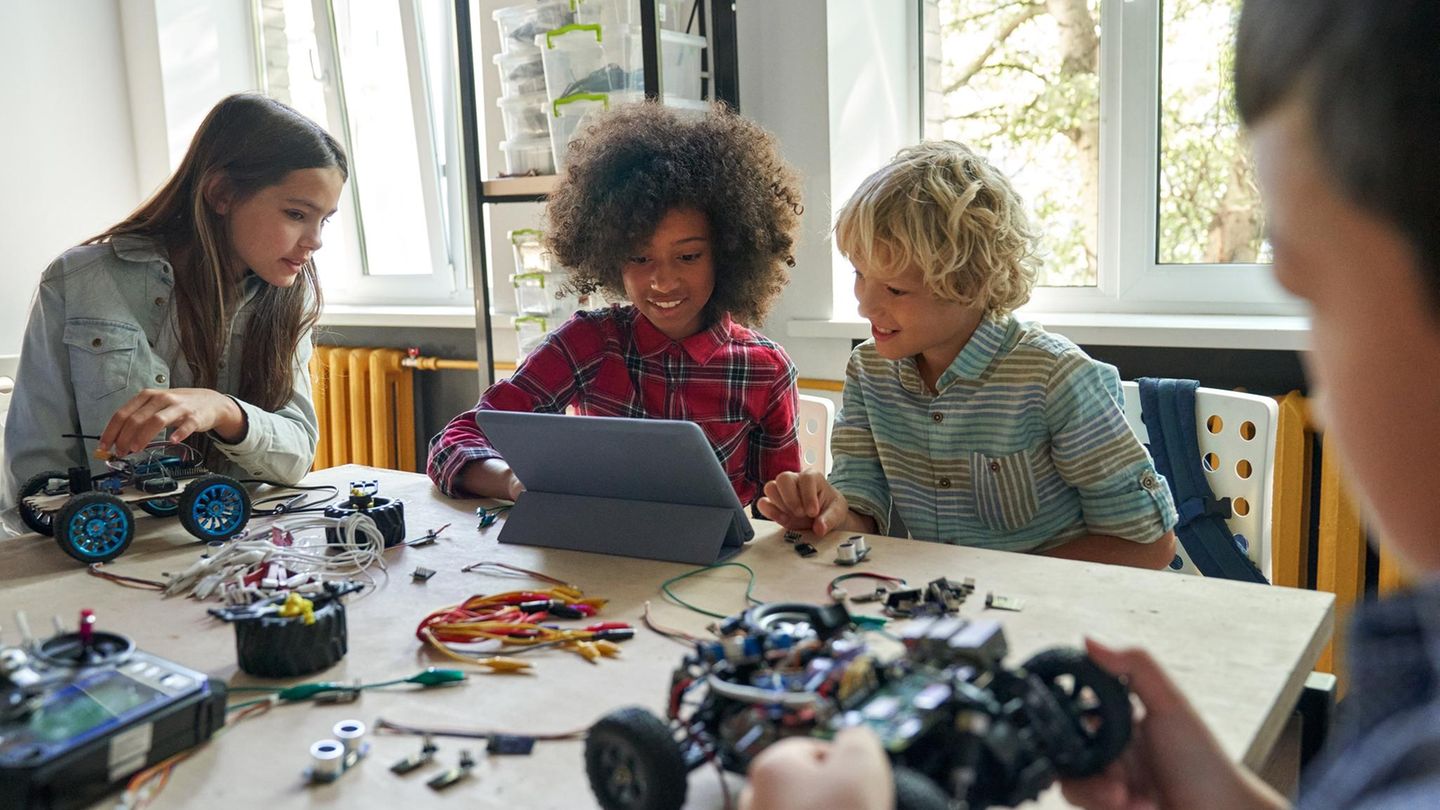 Programmieren für Kinder: Spielerisch coden lernen | Eltern.de