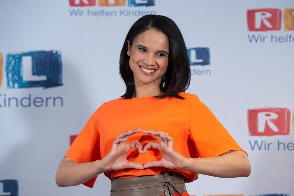 RTL-Moderatorin Charlotte Maihoff ist erstmals Mutter geworden | Eltern.de