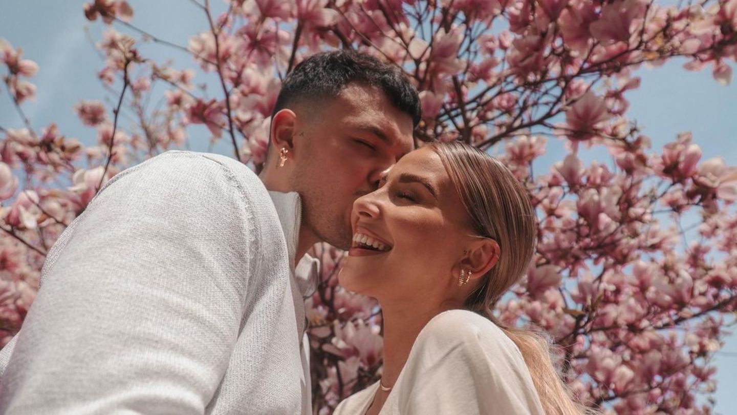 Ana Johnson: Nach vielen Versuchen ist die Influencerin schwanger ...