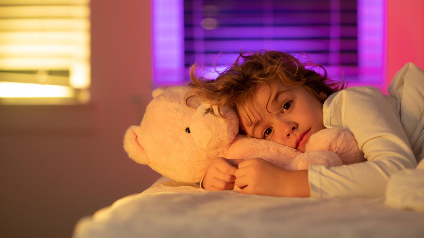 Wann darf mein Kind den Mittagsschlaf weglassen? | Eltern.de