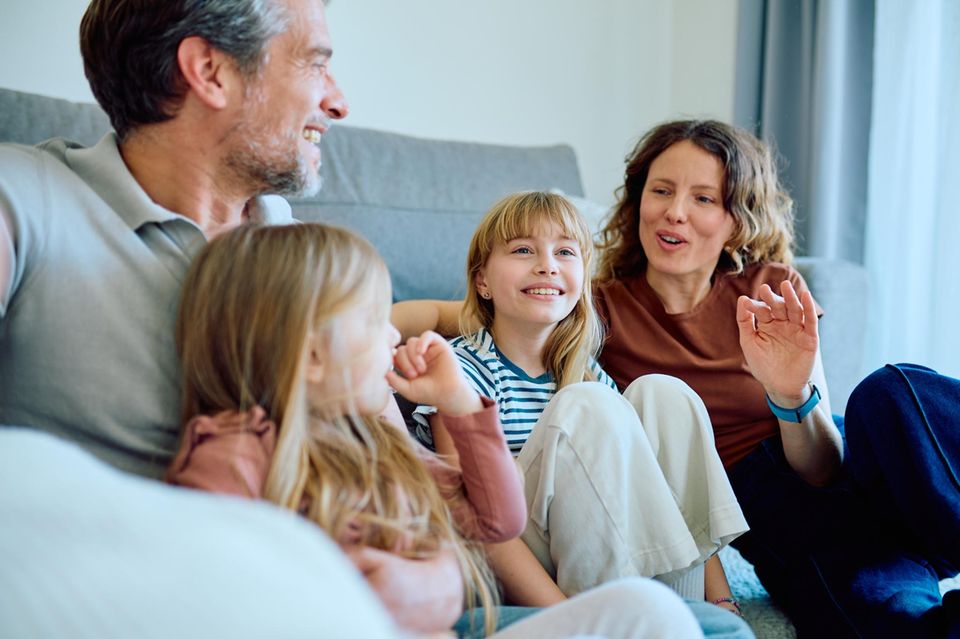 Familienregeln: Tipps für den Familienalltag | Eltern.de